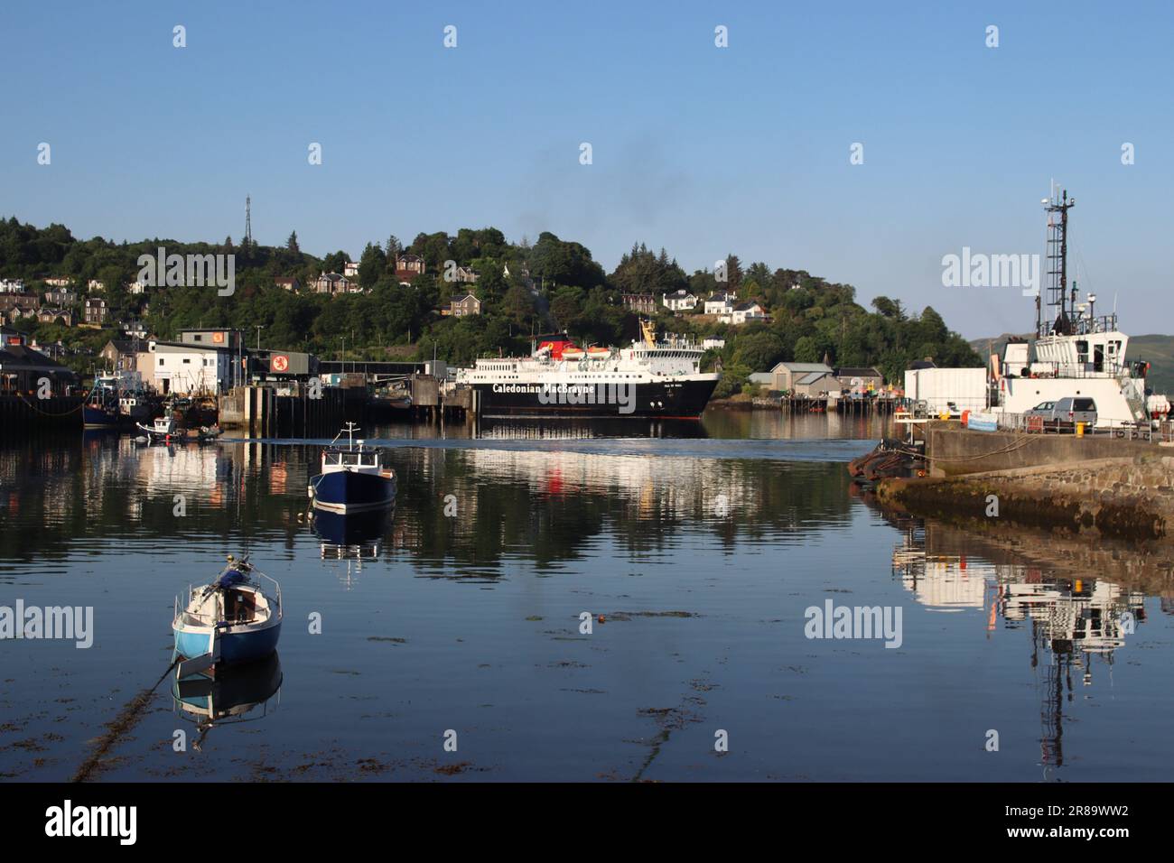 Caledonian macbrayne ferry terminal harris hi-res stock photography and ...