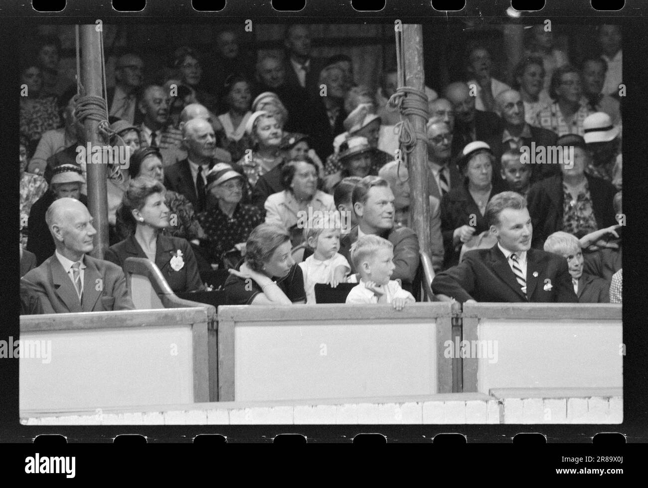 Current 38-7-1960: Simsalabim at Ola Narr Circus Arnardo held a ...