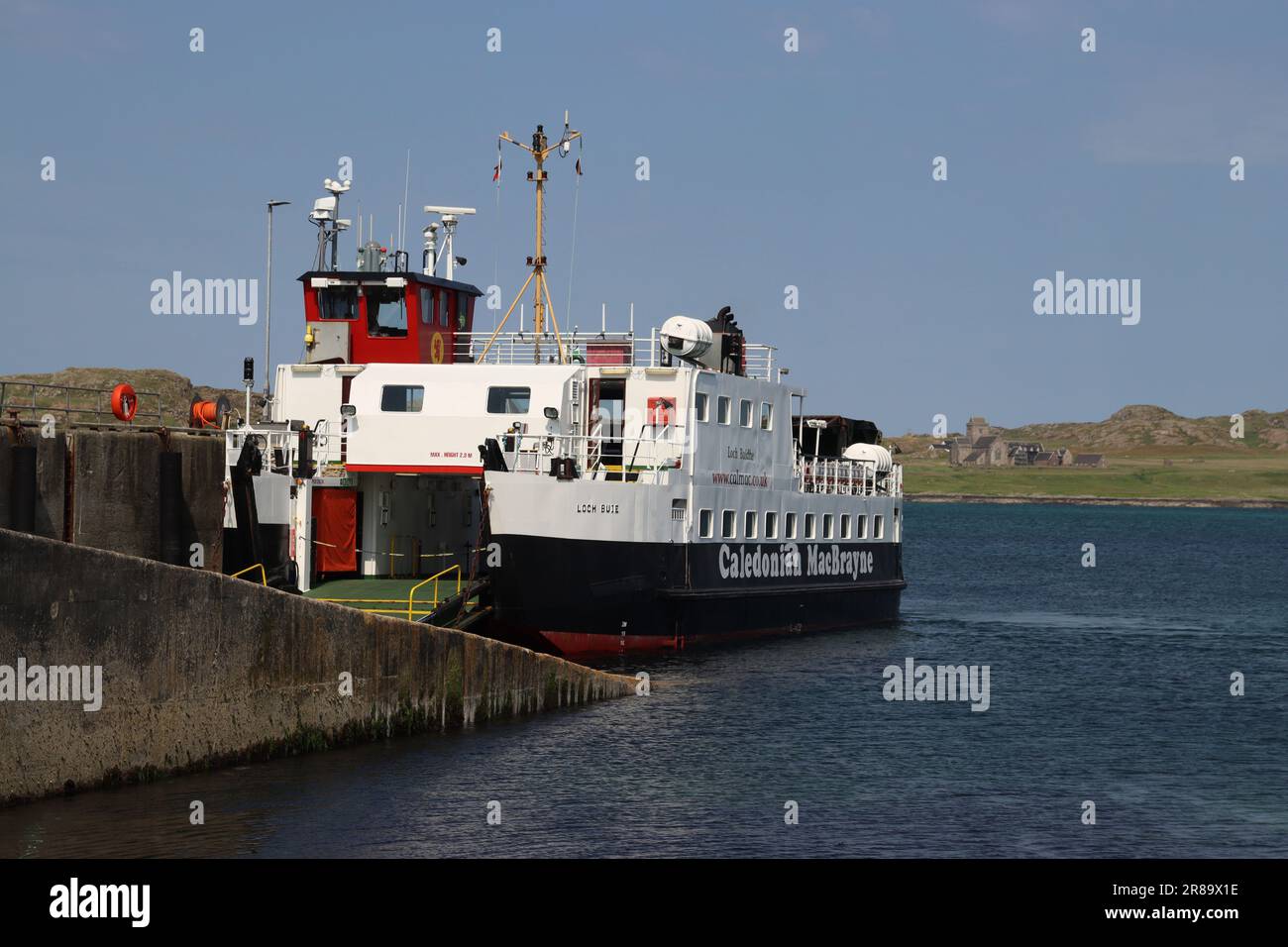Calmac ferry, Fionnphort Stock Photo - Alamy