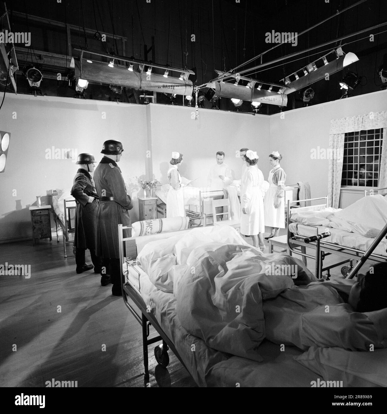 Ss doctors hi-res stock photography and images - Alamy