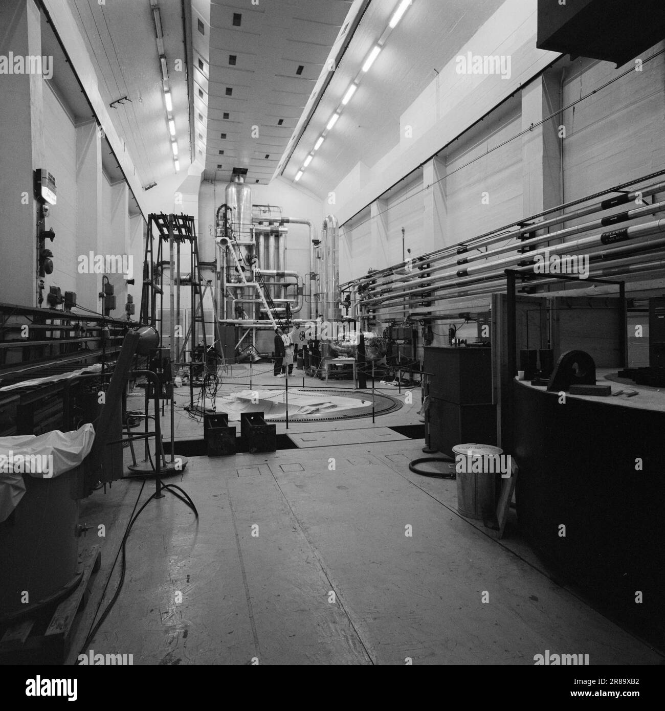 Actual 45-7-1960: For full atomic steam As the first country outside of ...