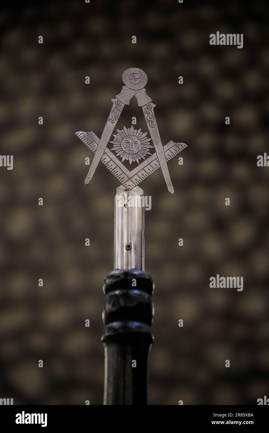 An open masonic compass is displayed on top of a wine bottle: freemason ...