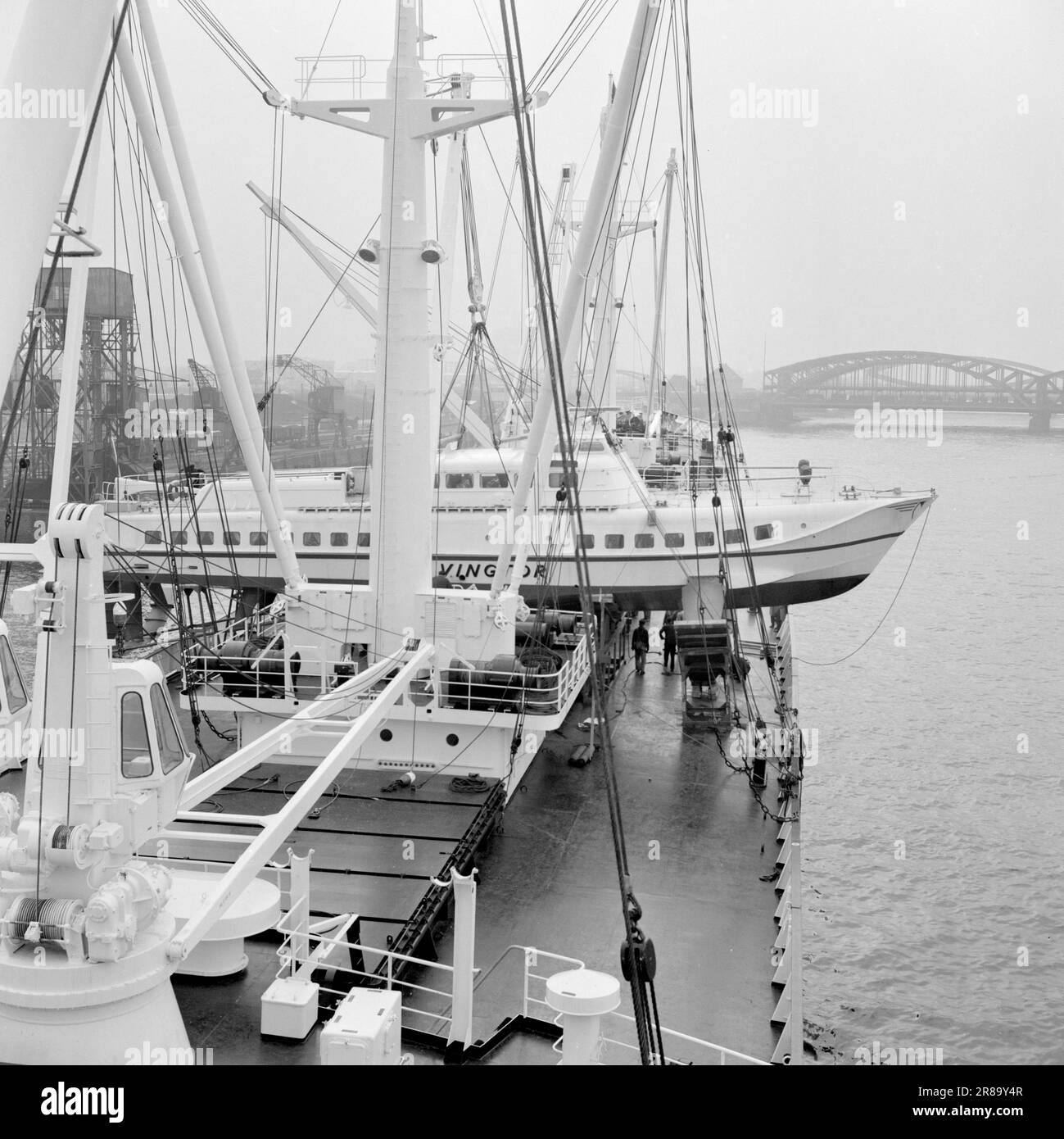Current 26-4-1960: Water under the wings Norway's first hydrofoil boat ...