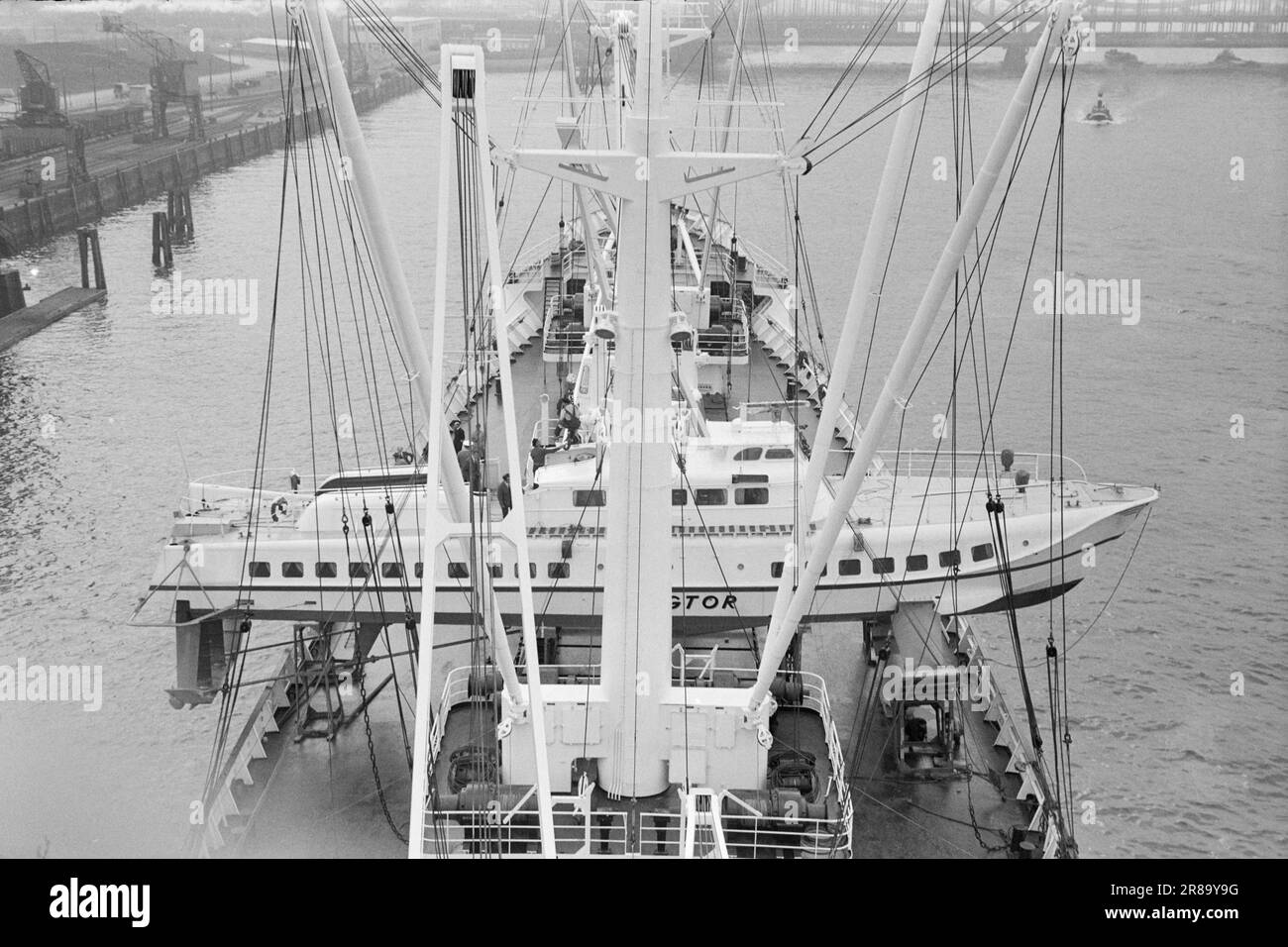 Current 26-4-1960: Water under the wings Norway's first hydrofoil boat ...