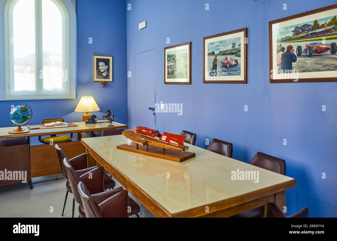 Ferrari office hi-res stock photography and images - Alamy