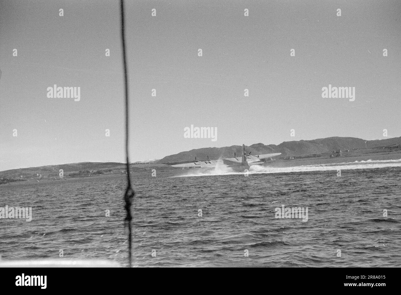 Current 10-1947: The flying express route Along Norway with the flying ...