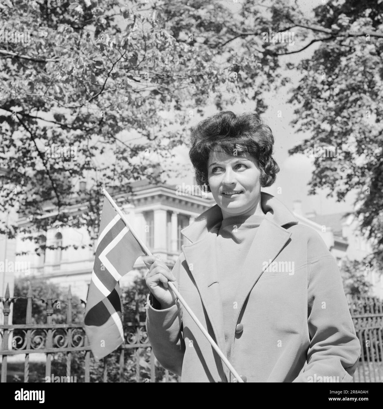 Current 24-5-1960: Historical 17 May picture 20 years later 20 years ...