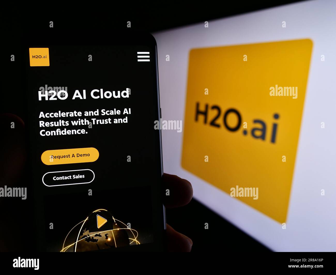 H2o logo hi-res stock photography and images - Alamy