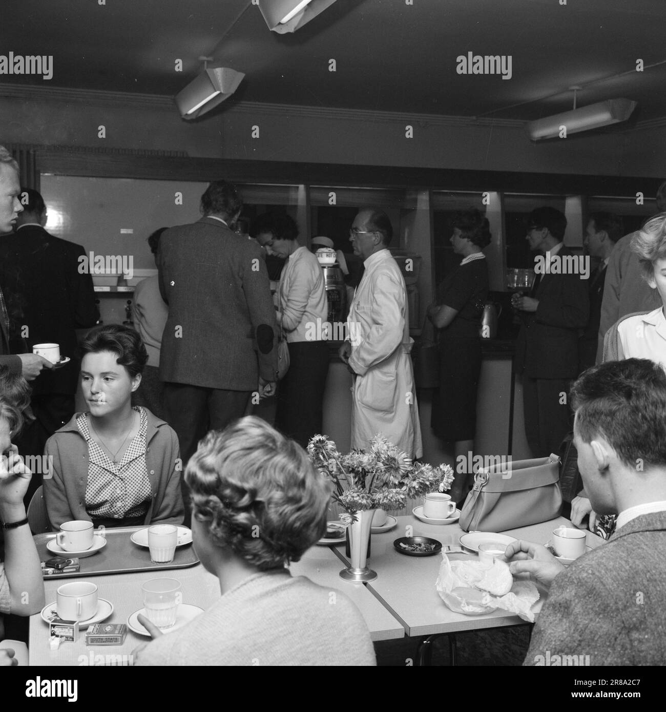 Current 40-1-1960: Professor becomes student A 56-year-old professor in ...