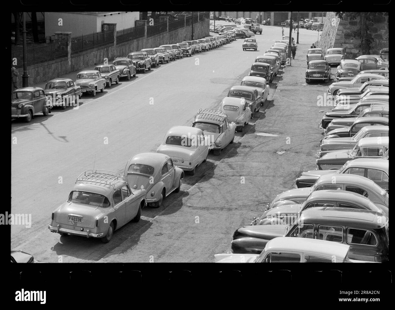 Current 41-5-1960: Lucky finger race On the occasion of car sales ...