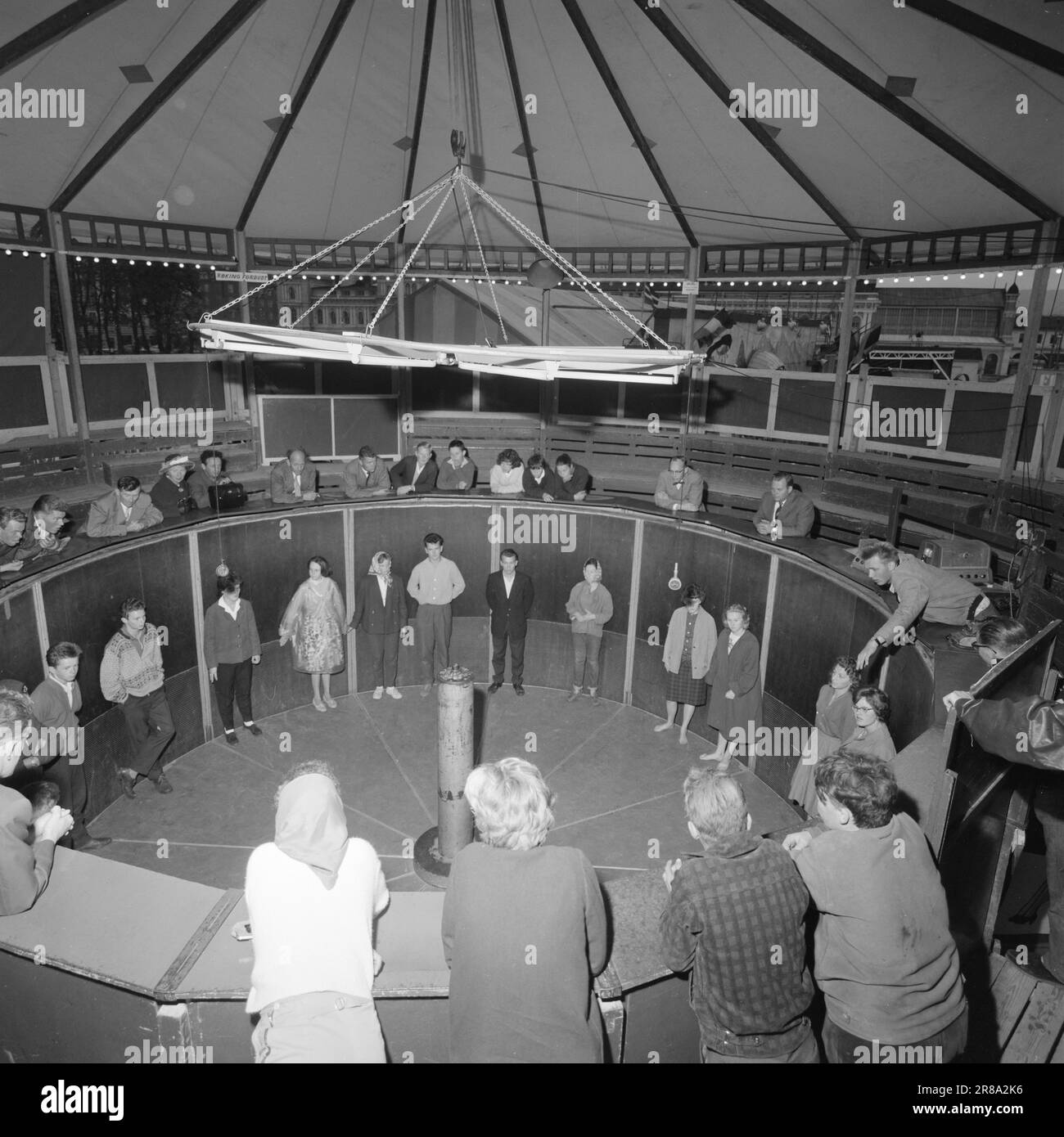 Current 32-8-1960: Airy power and grace The main attraction at Oslo's ...