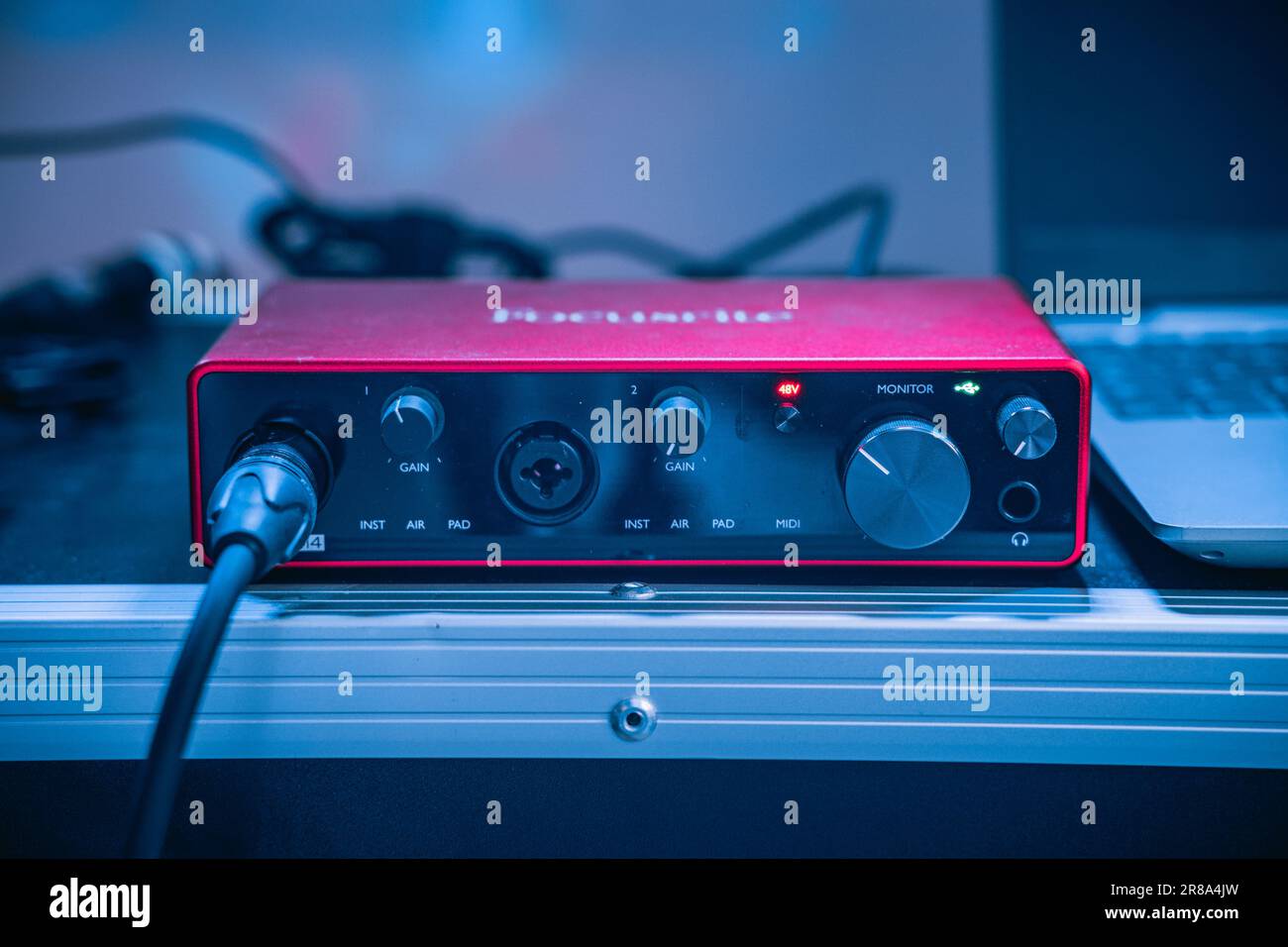 Xlr cable hi-res stock photography and images - Alamy