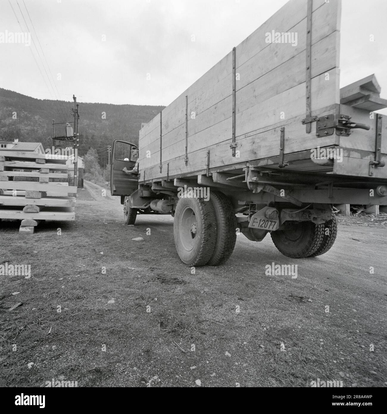 Actual 39-6-1960: She drives a 5-tonner She is tired of looking after ...