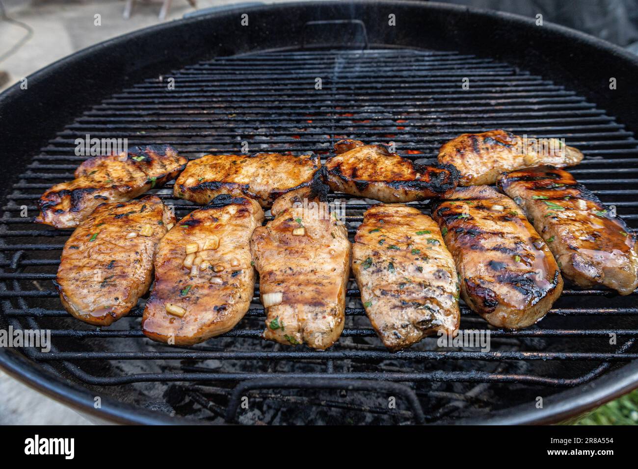 Sizzling pork chops hi-res stock photography and images - Alamy