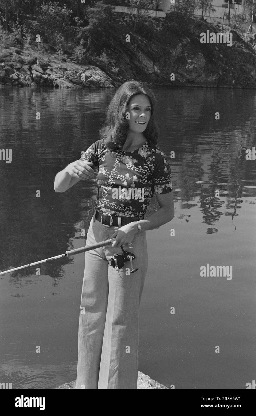 Current 21 - 1974: Wenche at homeWenche Myhre - from storming success ...