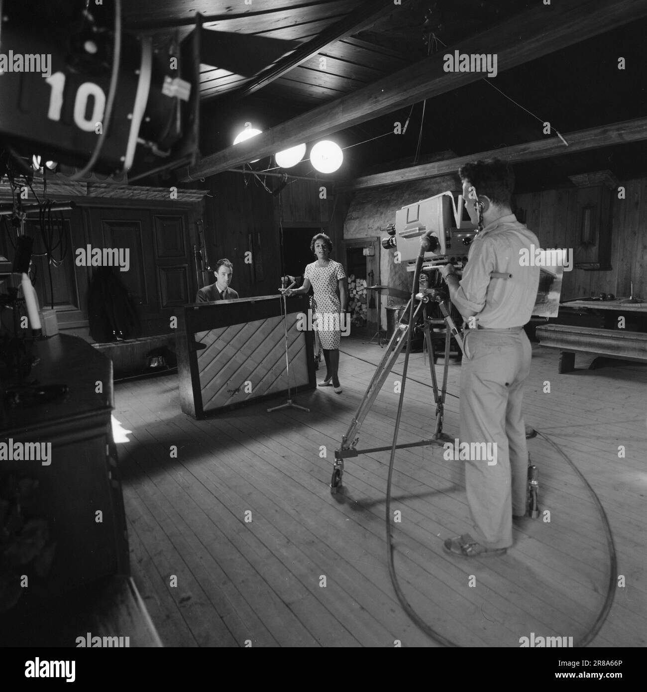 Golden last screen hi-res stock photography and images - Alamy