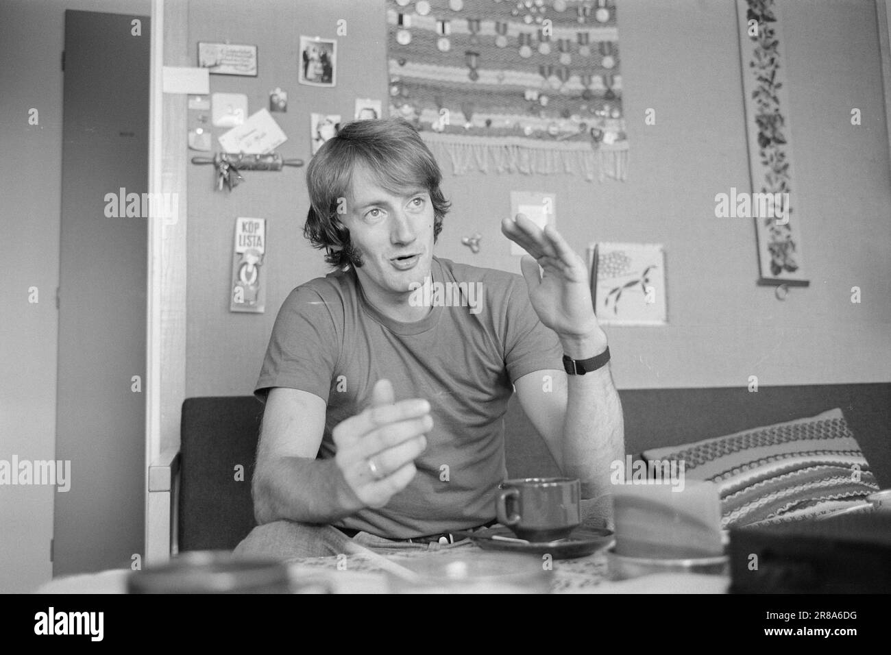 Current 34 - 5 - 1974: Falkum goes liveStud. with. Leif Roar Falkum ...