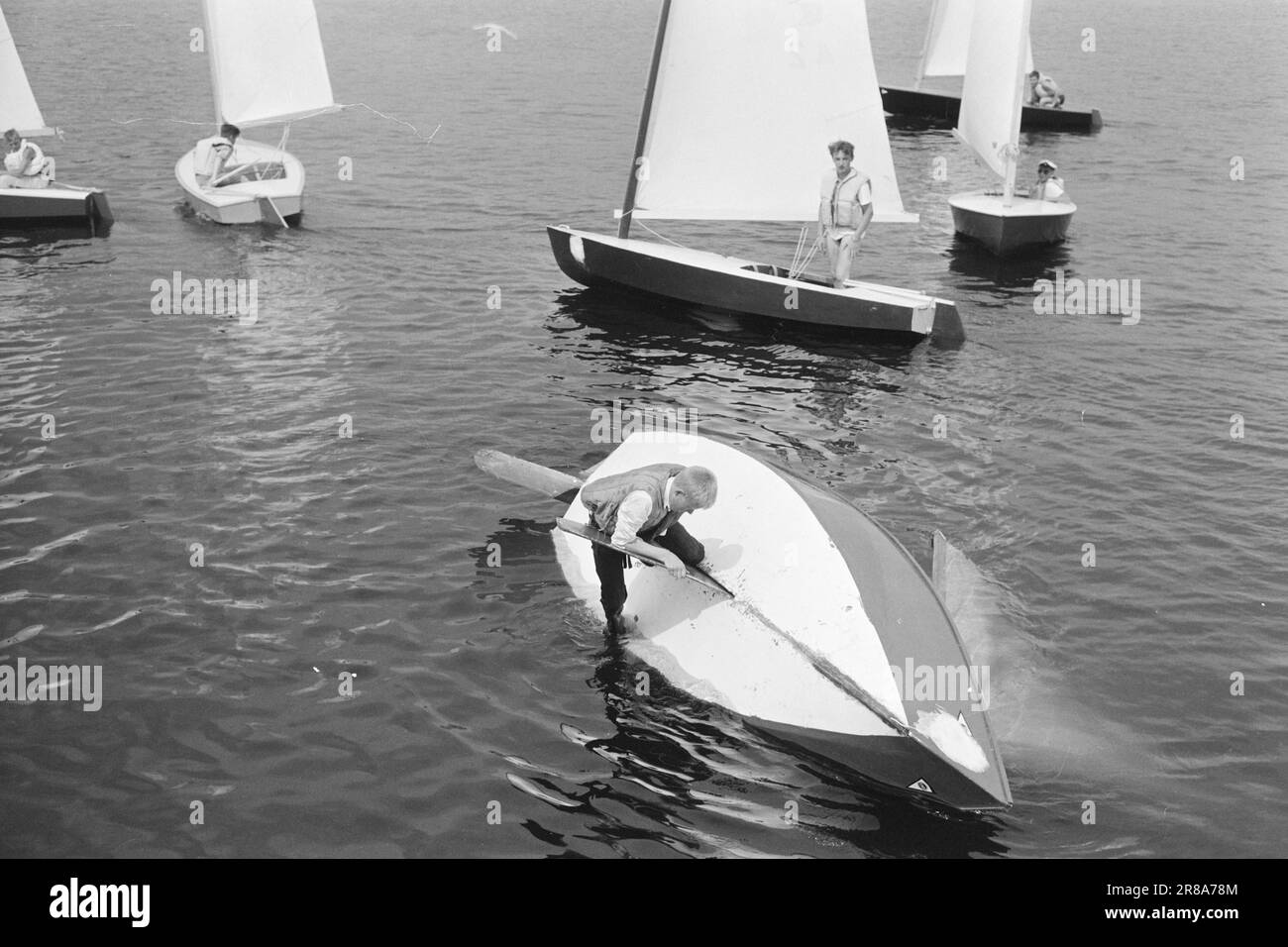 Current 29-3-1960 : Breeze in small sails. Future great sailors start ...