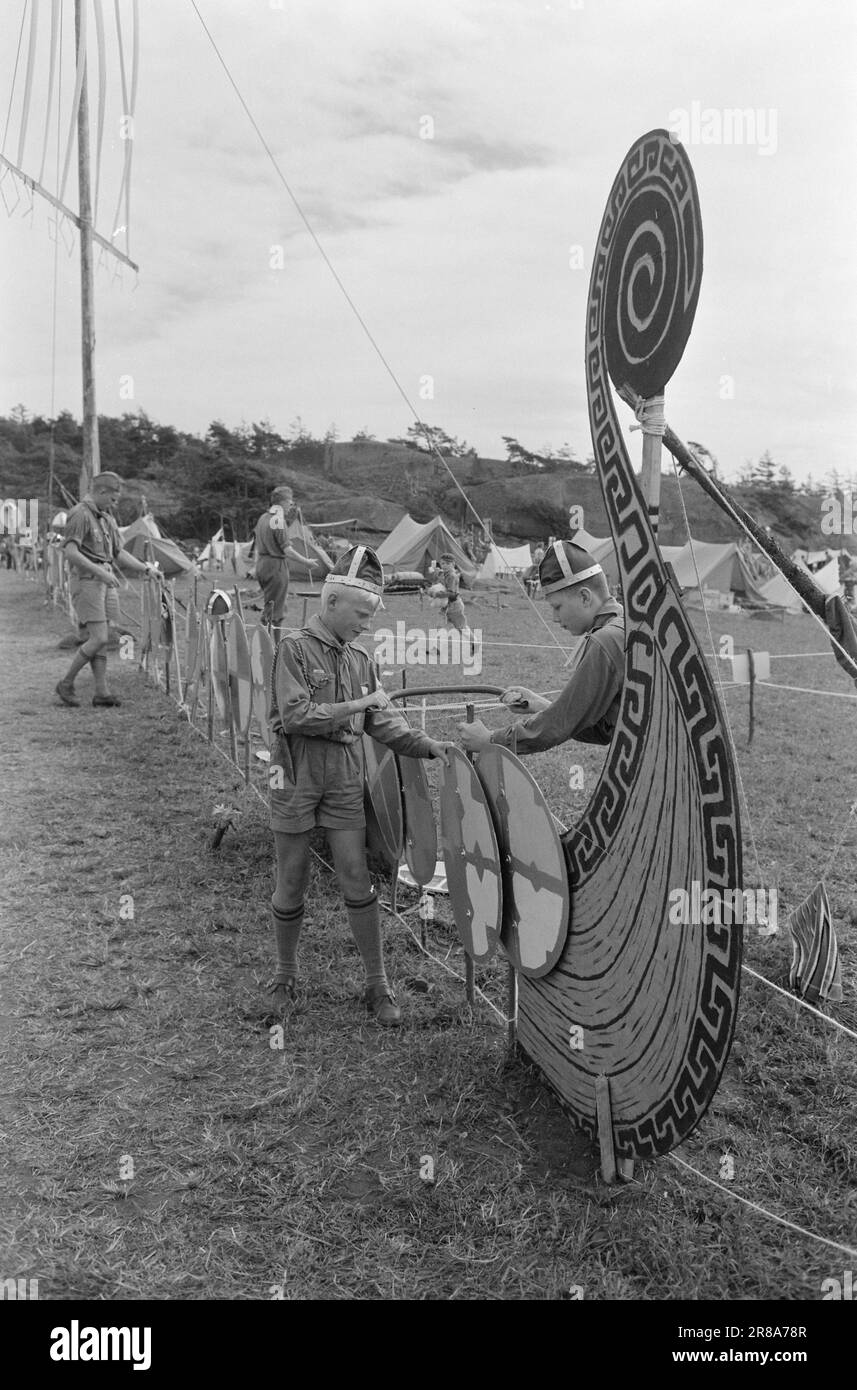 Actual 35-3-1960: 9,000 set up camp Giant camp on historical grounds ...