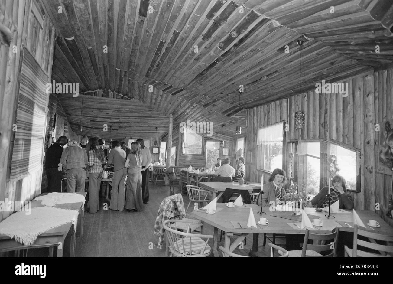 Actual 26 - 5 - 1974: Shafts and kinks for touristsBrekkestranda Hotell ...