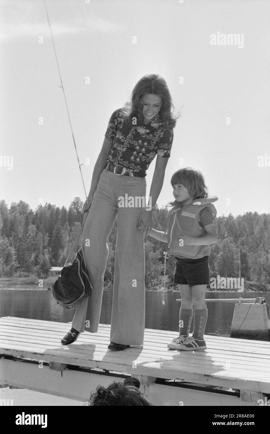 Wenche show Black and White Stock Photos & Images - Alamy