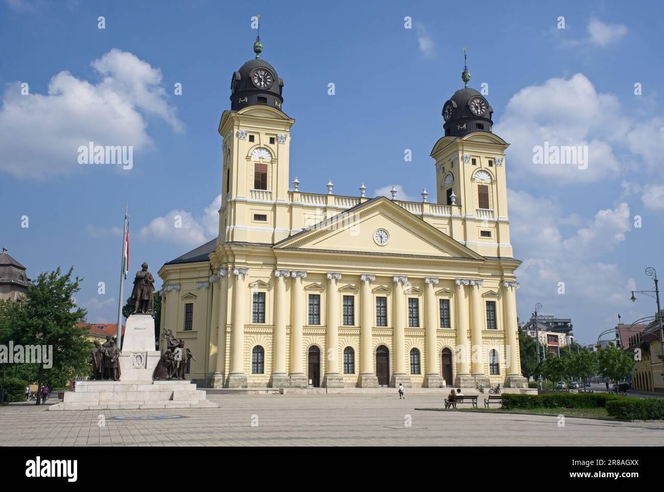 Beautiful hungarian catholic church hi-res stock photography and images ...