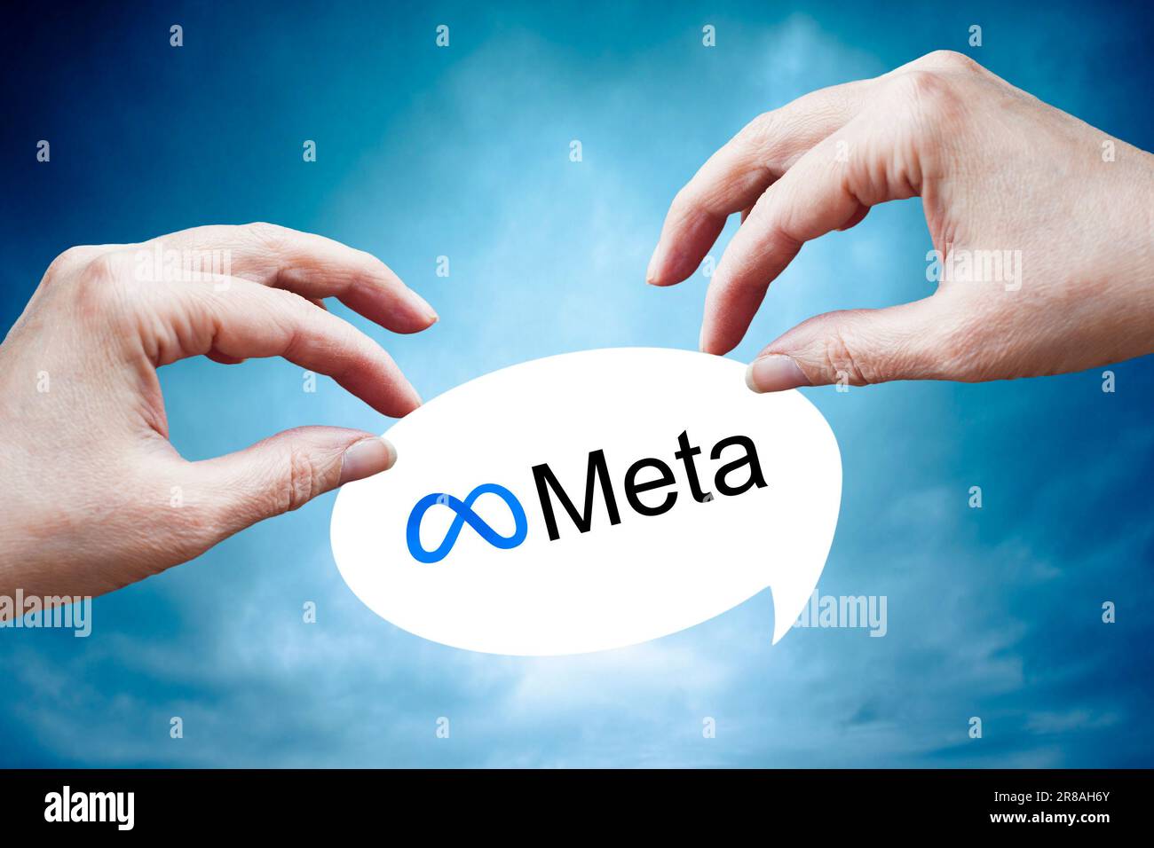 Meta logo hi-res stock photography and images - Alamy
