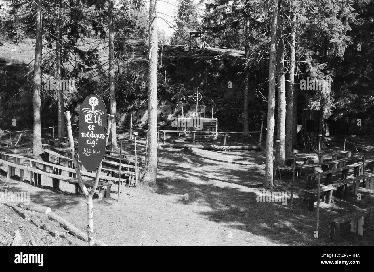 Actual 35-3-1960: 9,000 set up camp Giant camp on historical grounds ...