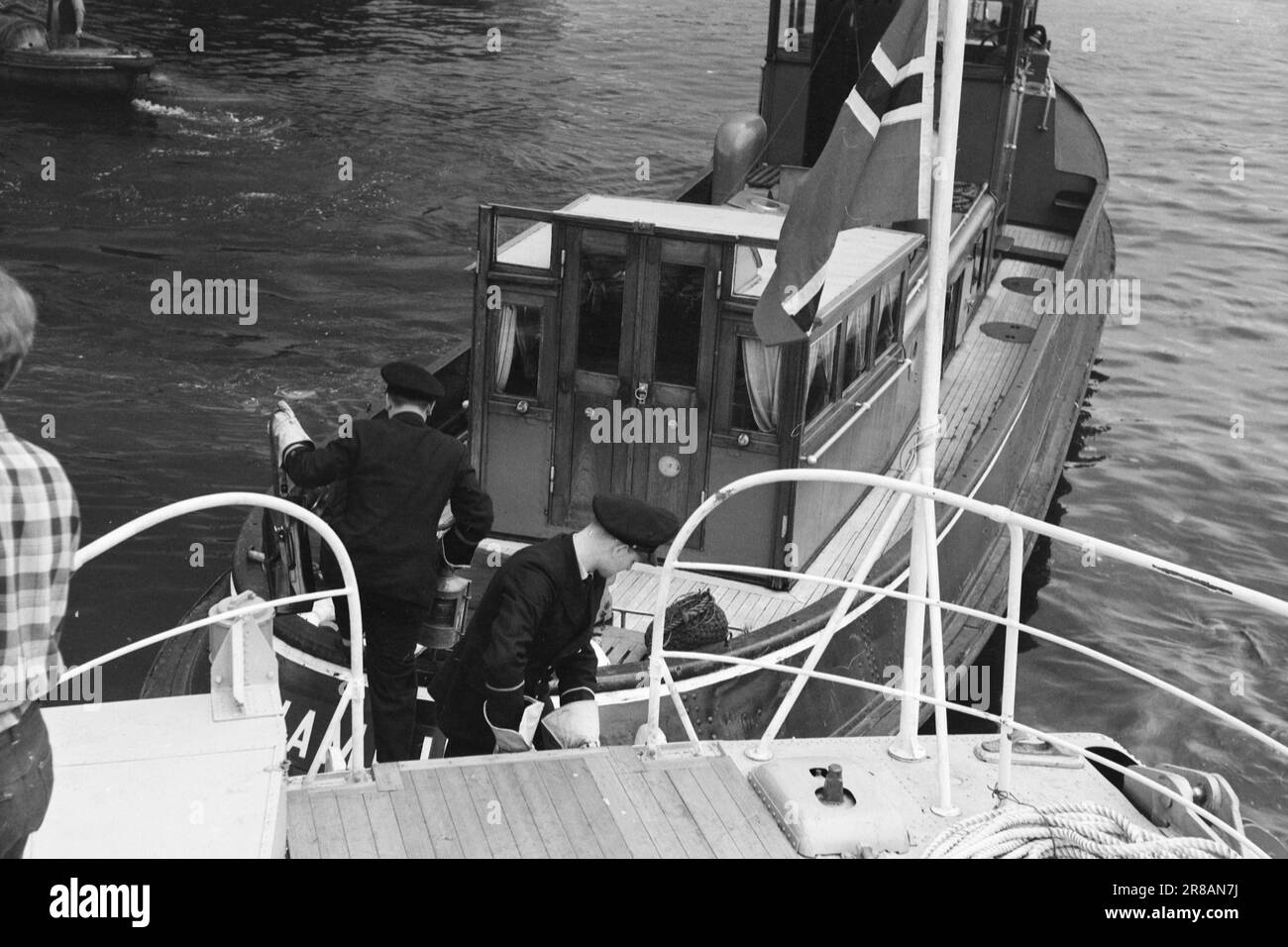 Current 26-4-1960: Water under the wings Norway's first hydrofoil boat ...