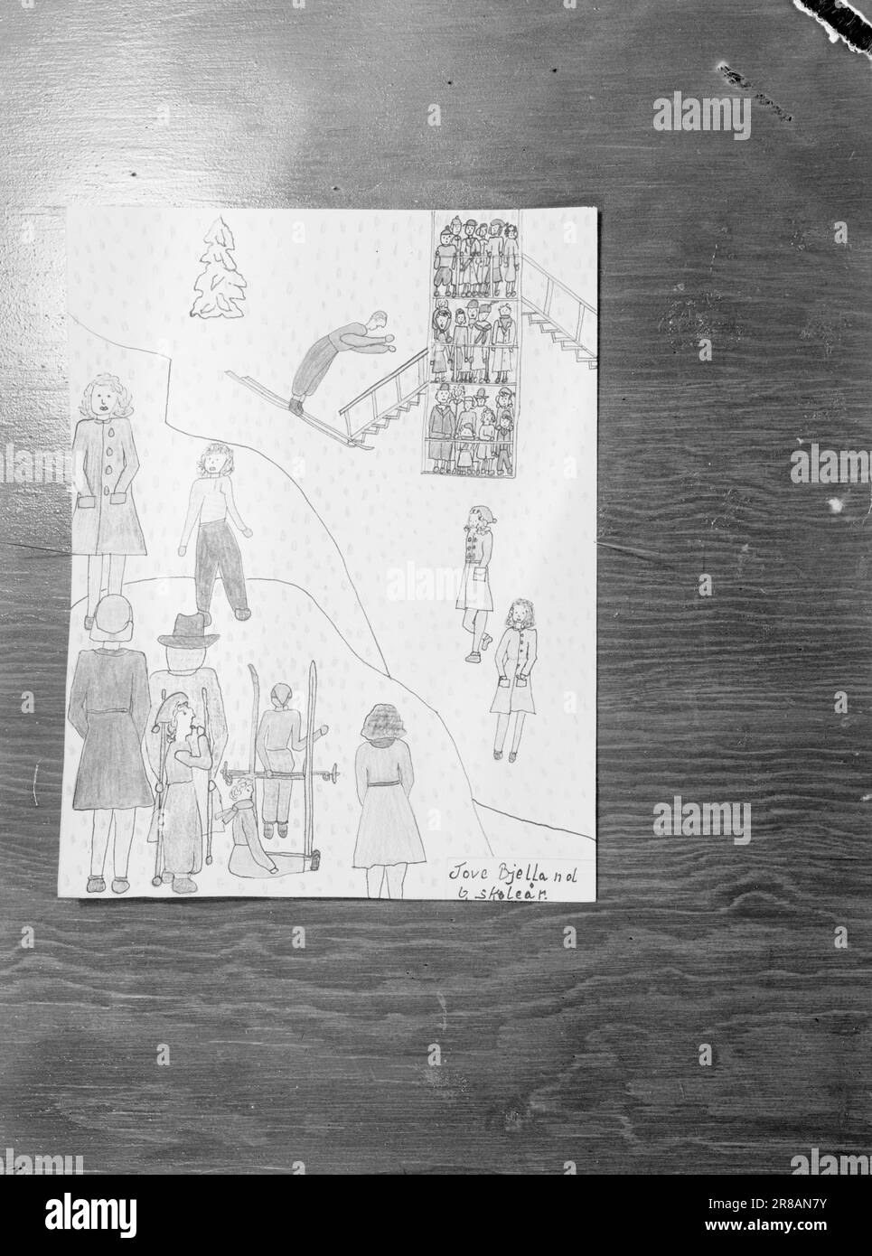 Actual 01-1947: The drawing competitionThen it's the children's turn ...