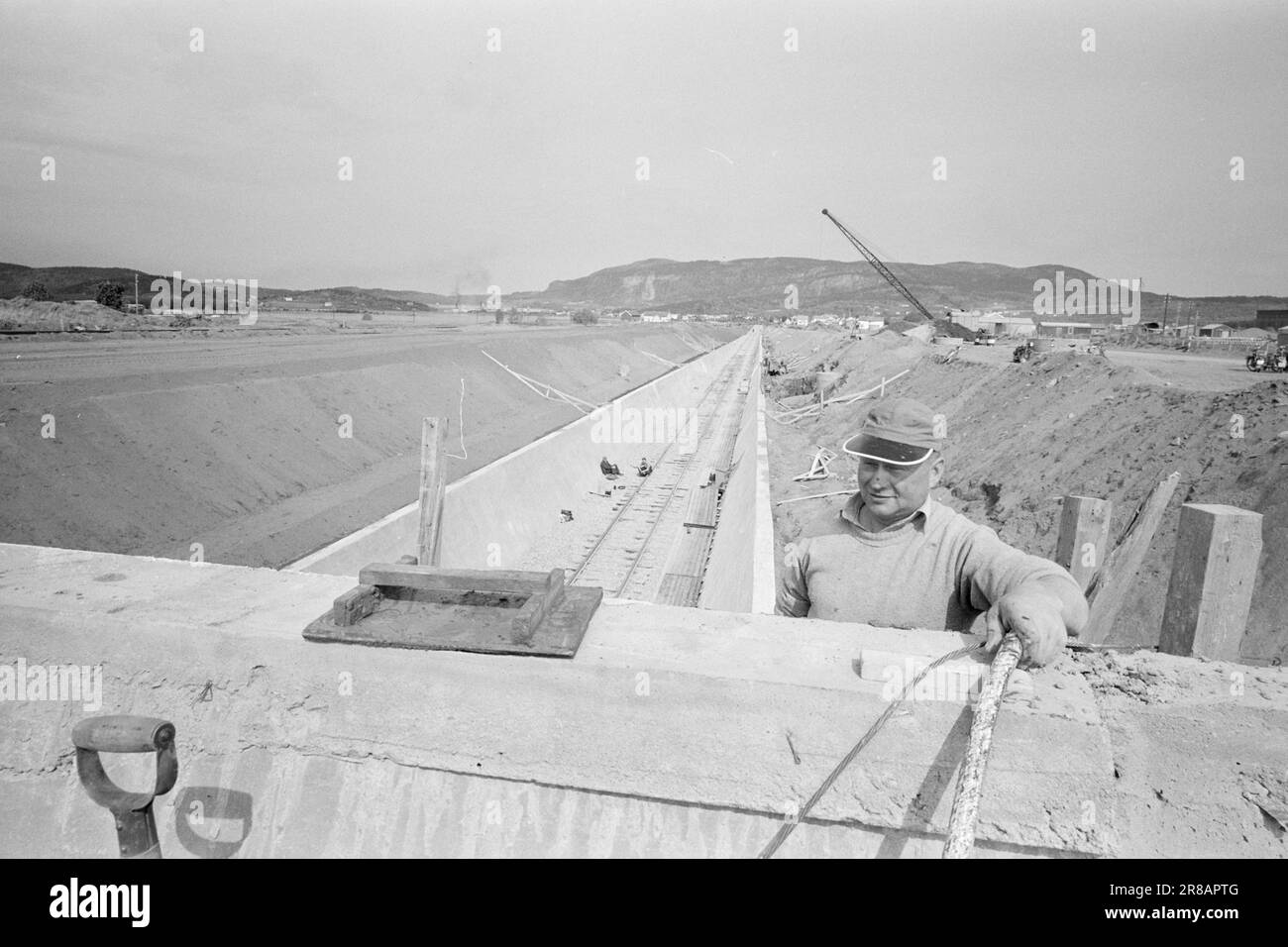 Slack current hi-res stock photography and images - Alamy