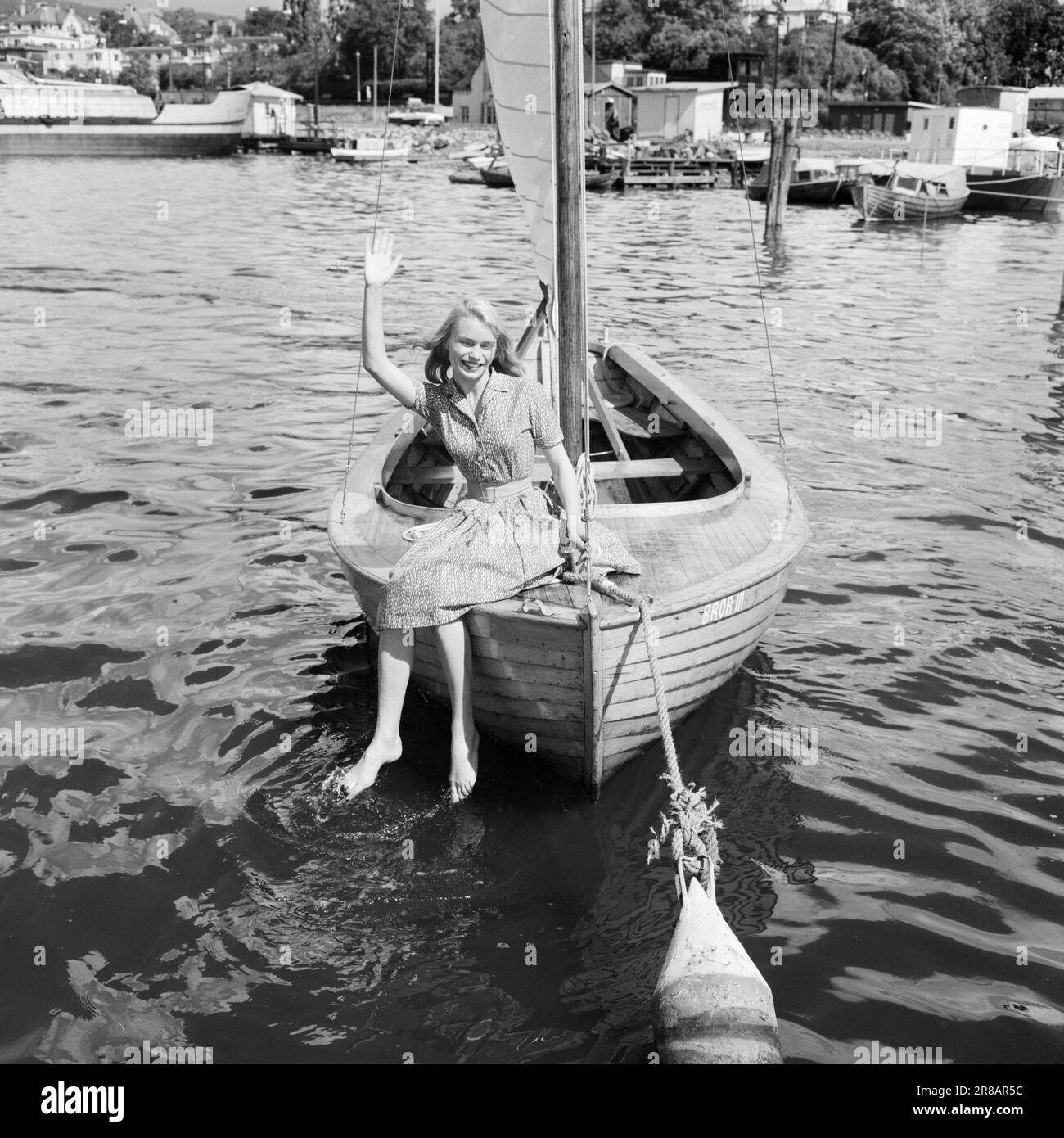 Actual 28-8-1960: Line from the monastery Margrete Robsahm, 18 years ...