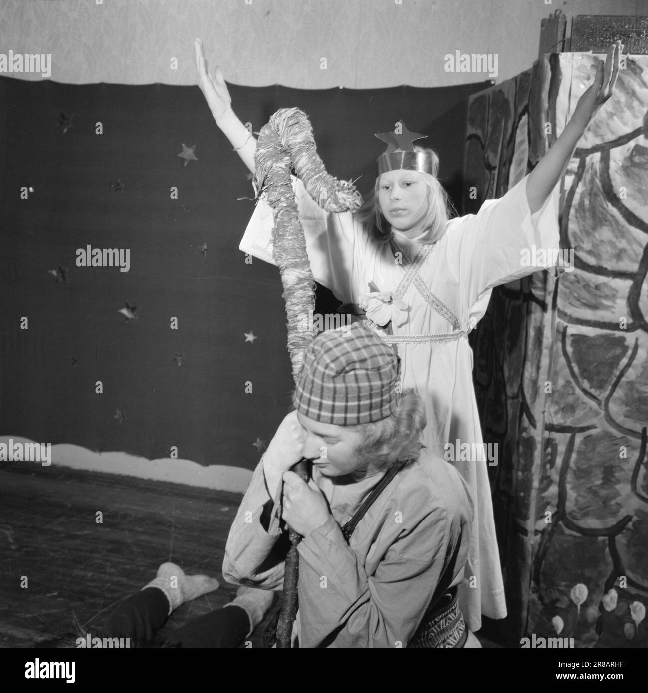 Current 52-5-1960: Theater without words Deaf children create moving ...