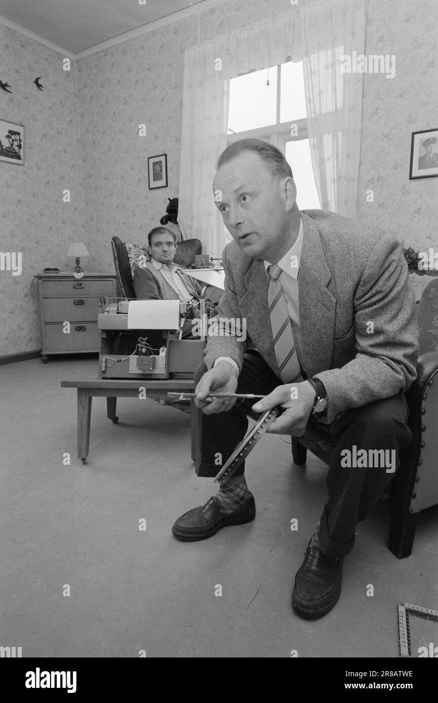 Actual 27 9 1960 He Writes With His Lips Torbjørn Brovold Aged 41 Is Probably The Only