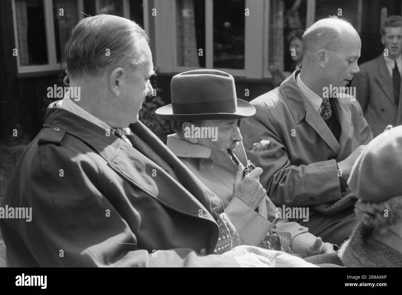 Current 17-1951: Attlee and wife on the roof of NorwayBritish Prime ...
