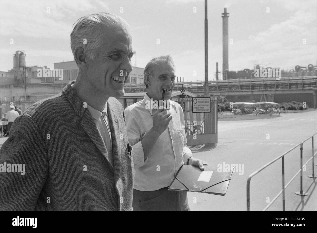 Hydro processed Black and White Stock Photos & Images - Alamy