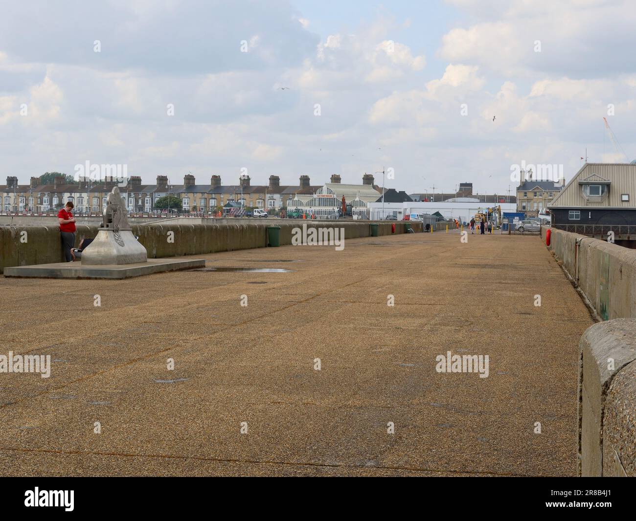 Lowestoft, Suffolk - 19 June 2023 : Fishing on the empty pier Stock ...
