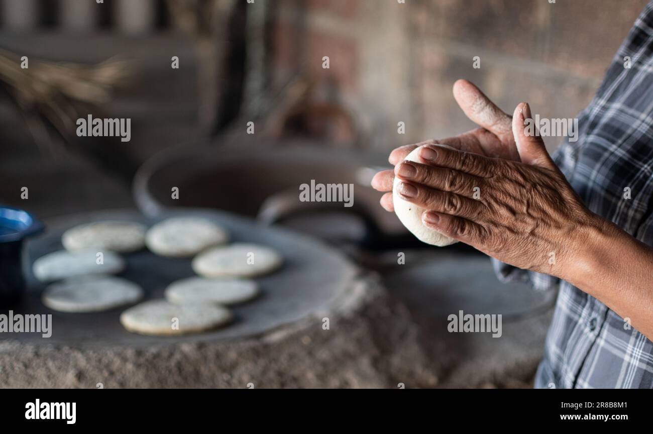 Flour tortillas in mexican hi-res stock photography and images - Alamy