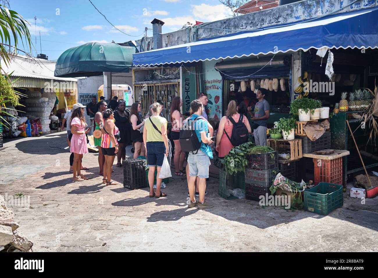 Tourists on tour of Mercado 28 Market in downtown Cancun Yucatan ...