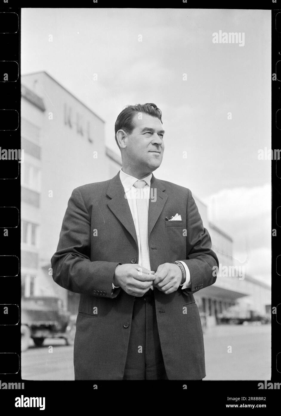 Current 40-8-1960: At the bottom of the inverted pyramid. Peder Søiland ...