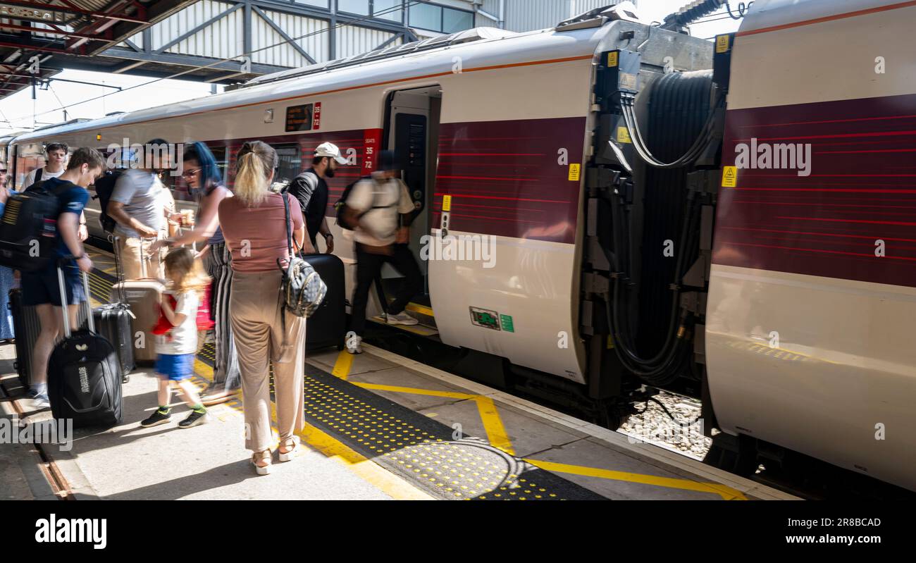 Grantham Train Station – Passengers boarding a London North Eastern ...
