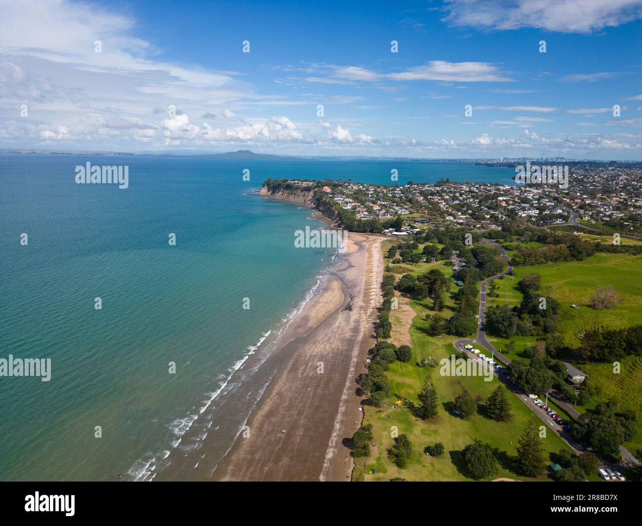 Aerial shot auckland city skyline hi-res stock photography and images ...