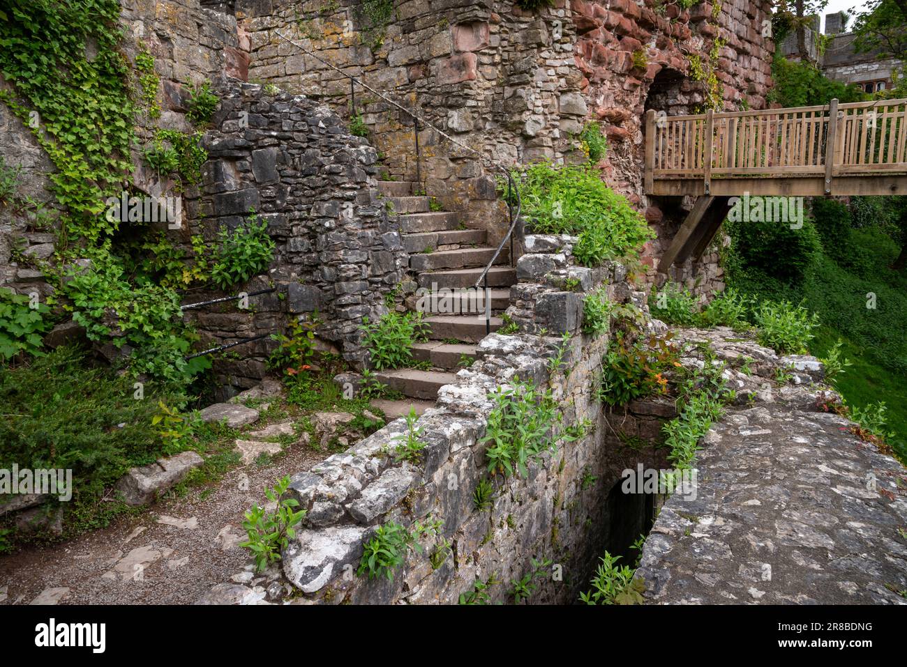 Ruthin Castle (Castell Rhuthun) hotel in the town of Ruthin in the Vale ...