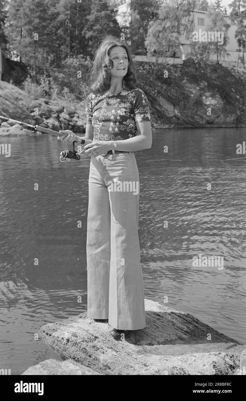 Current 21 - 1974: Wenche at homeWenche Myhre - from storming success ...
