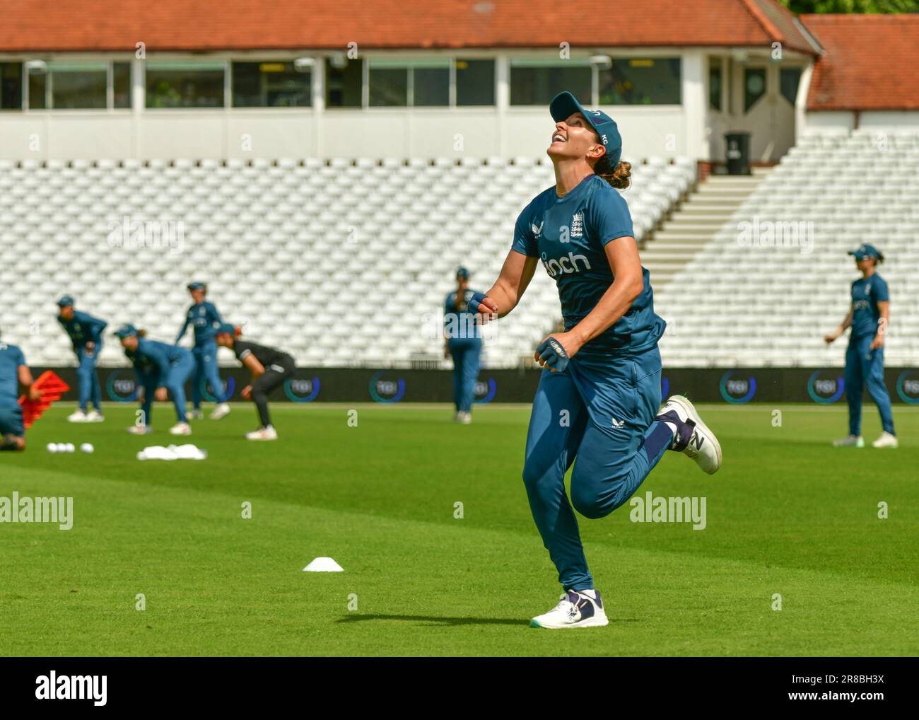 England womens cricket team training hi-res stock photography and ...