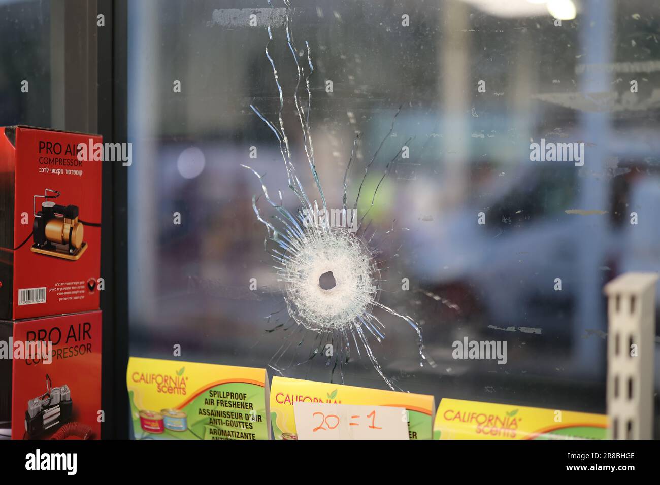 Least four people killed hi-res stock photography and images - Alamy