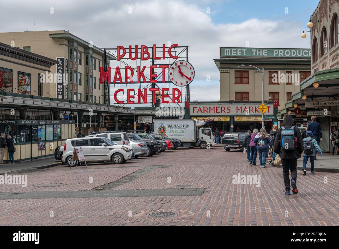 Public Market Center over the Pike Street Entrance to Pike Place Market ...