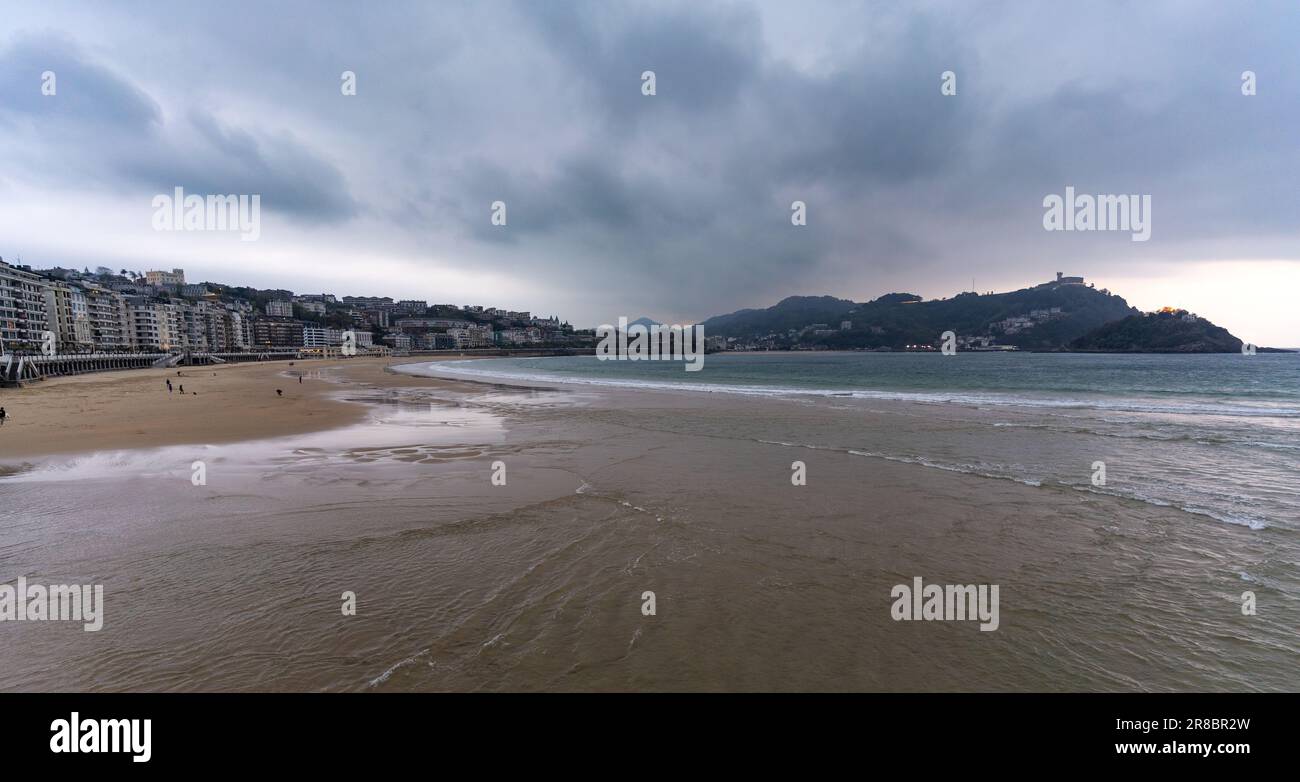 La Concha beach in San Sebastian with Mount Igueldo in the background ...