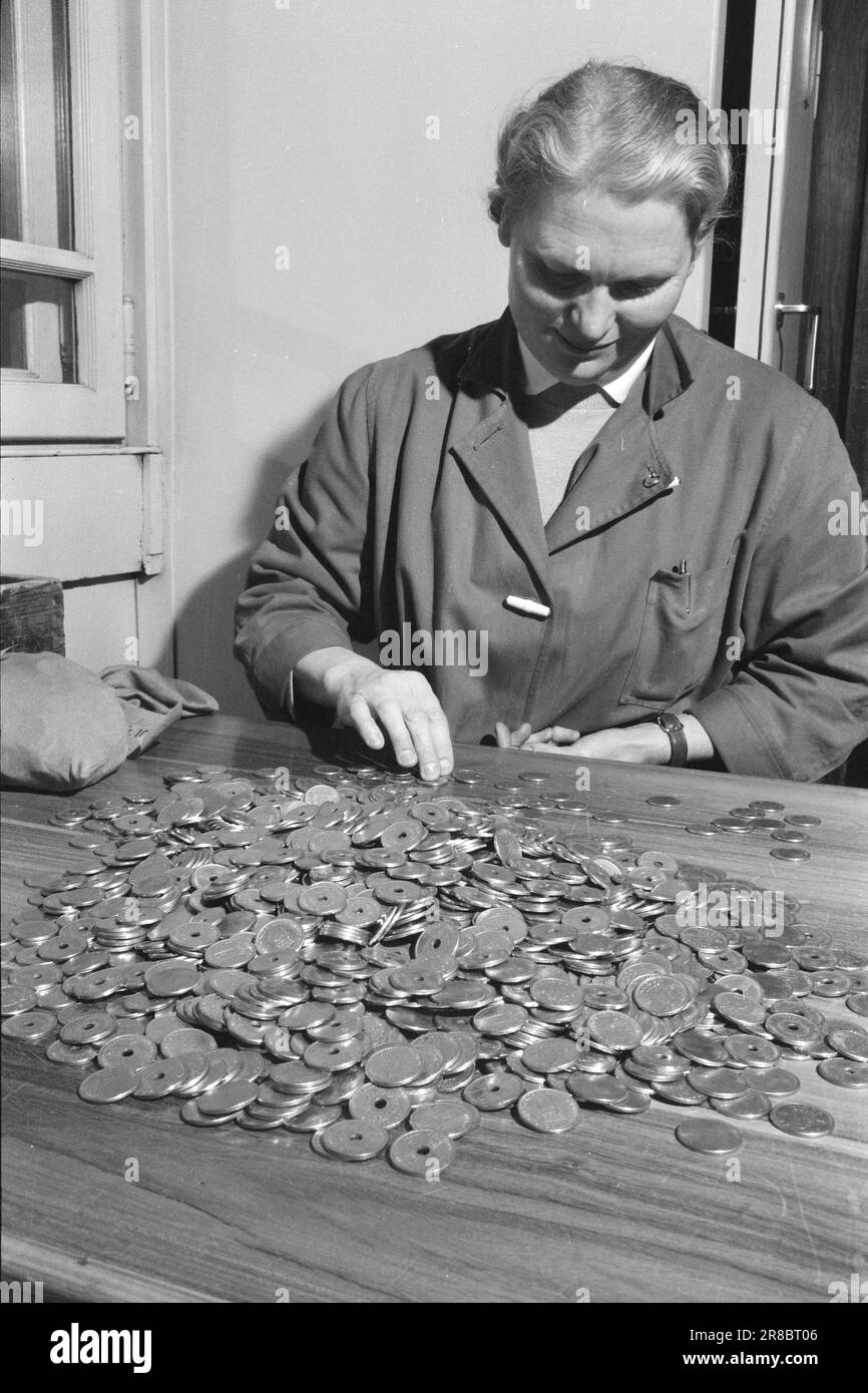 Current 6-2-1960: Krona's birth and death Aktuell has followed the ...