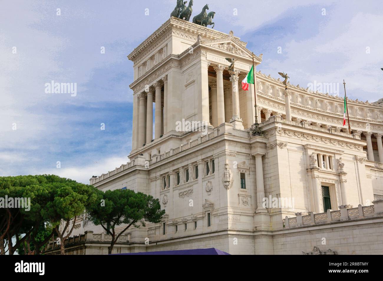 Palazzo in marmo hi-res stock photography and images - Alamy